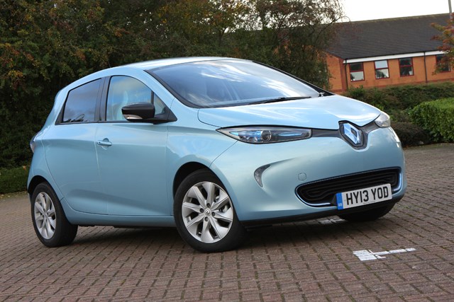 Renault Zoe (2025) boot space & practicality