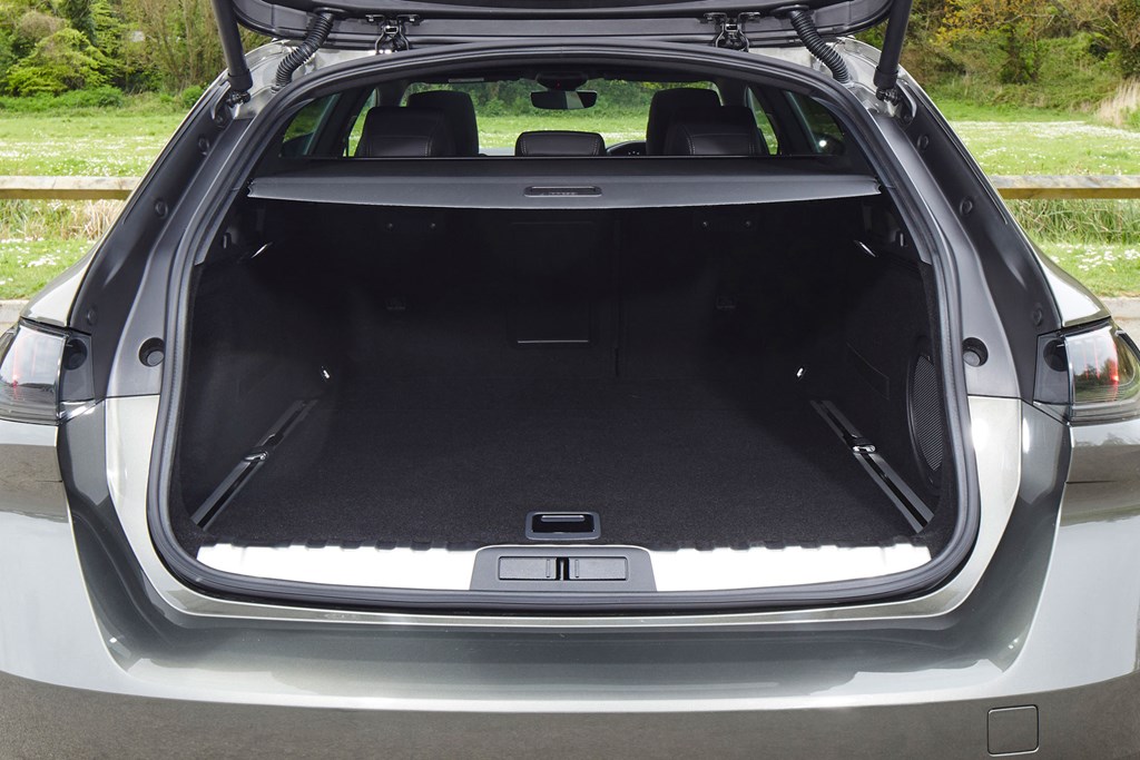 Peugeot 508 SW (2026) boot space & practicality