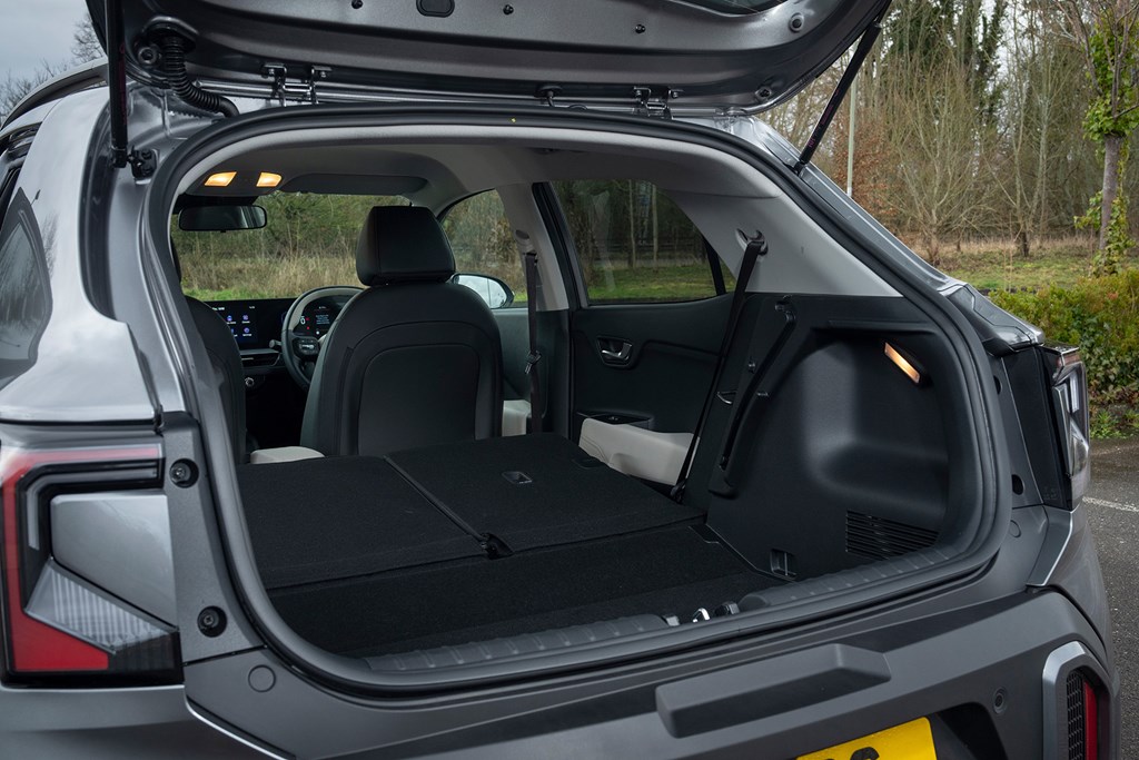Kia Stonic (2026) boot space & practicality