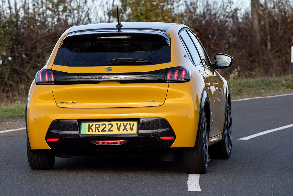 Peugeot e-208 Review (2026)