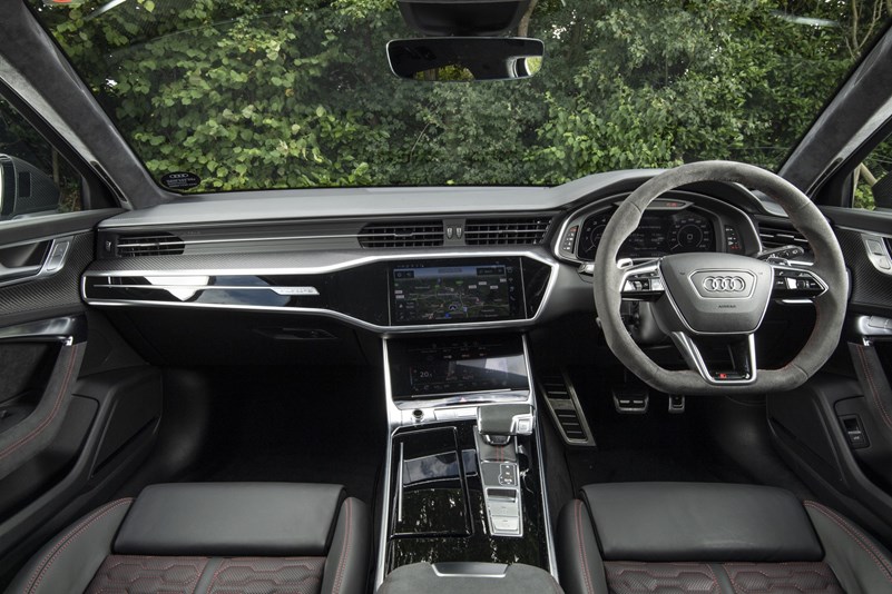 Audi A6 RS6 Avant (2025) interior