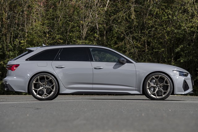 Audi A6 RS6 Avant (2025) engines & performance