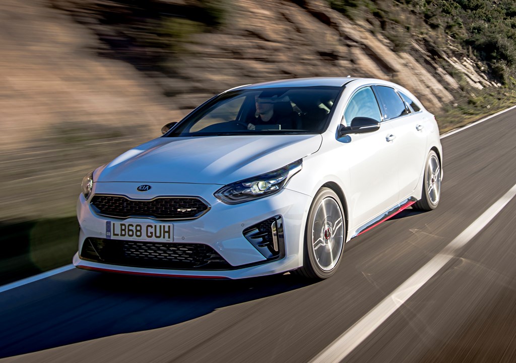 Kia ProCeed (2023) engines & performance