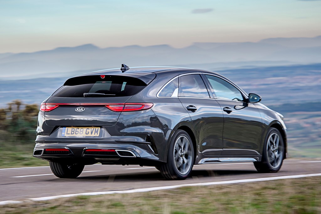 Kia ProCeed (2023) engines & performance