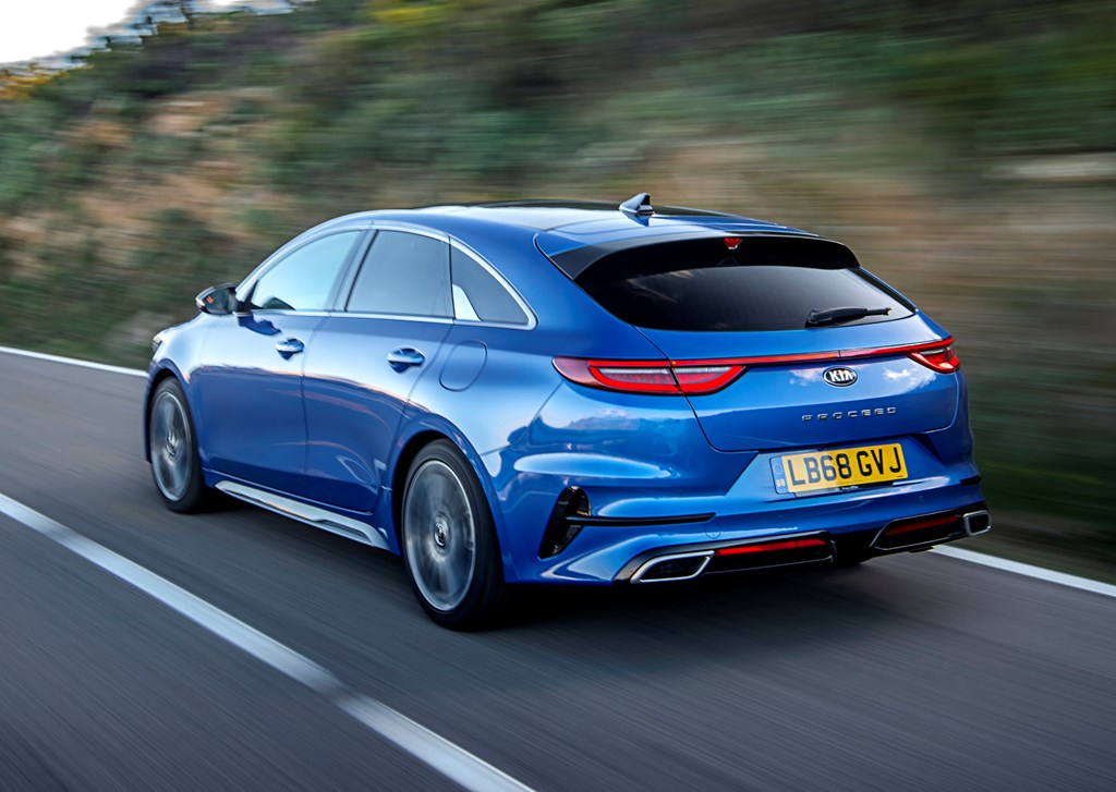 Kia ProCeed (2023) engines & performance