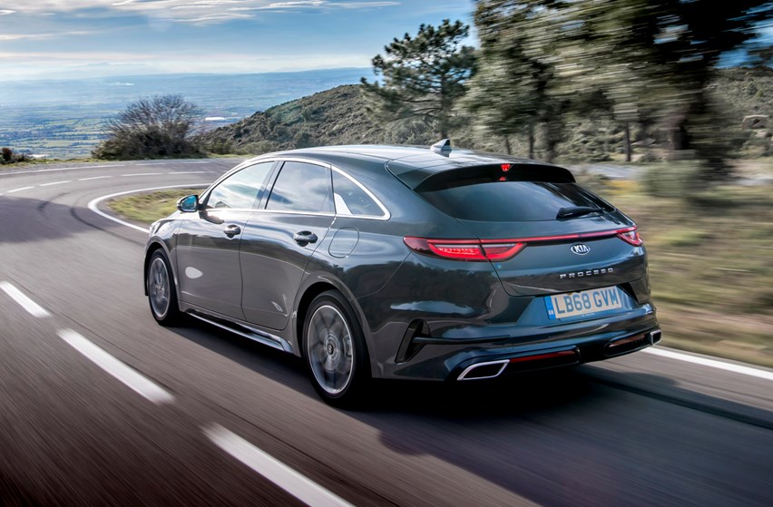 Kia ProCeed (2023) engines & performance