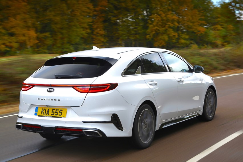 Kia ProCeed (2024) engines & performance