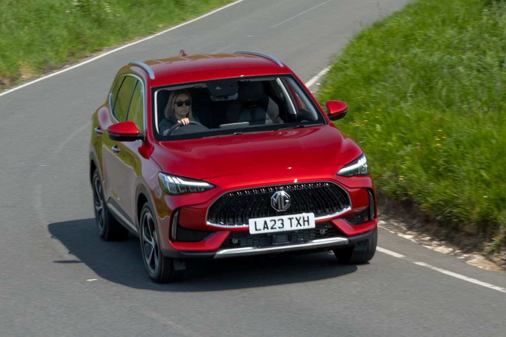 MG HS (2024) mpg, costs & reliability