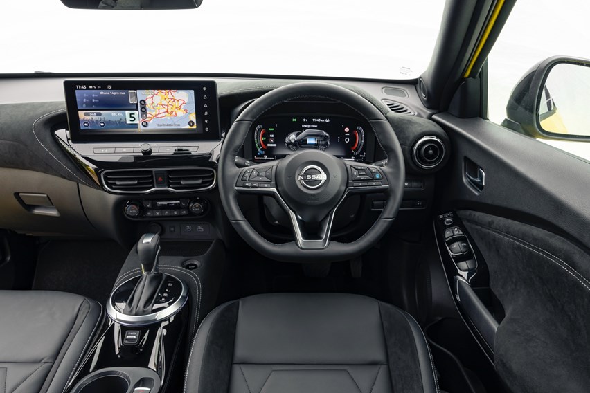 Nissan Juke (2025) interior