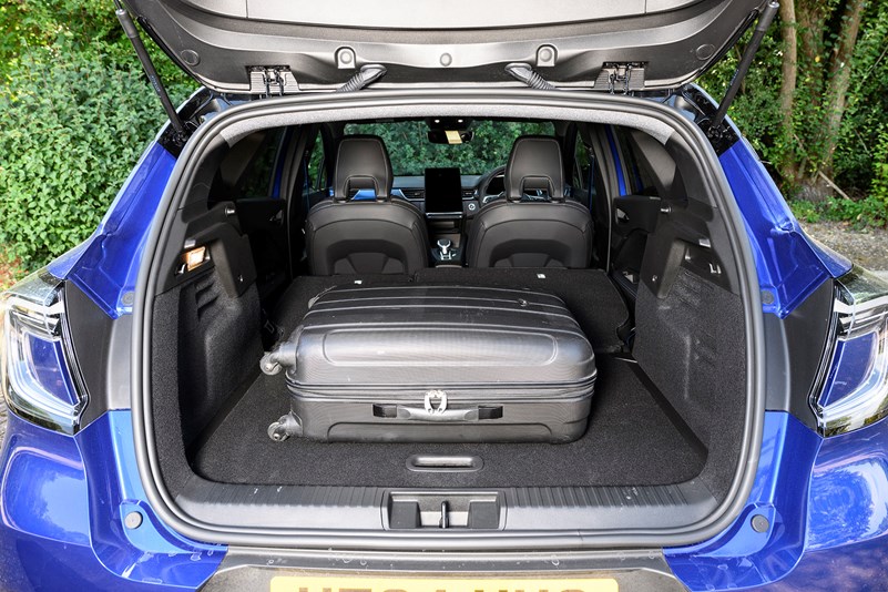 Renault Captur (2025) boot space & practicality
