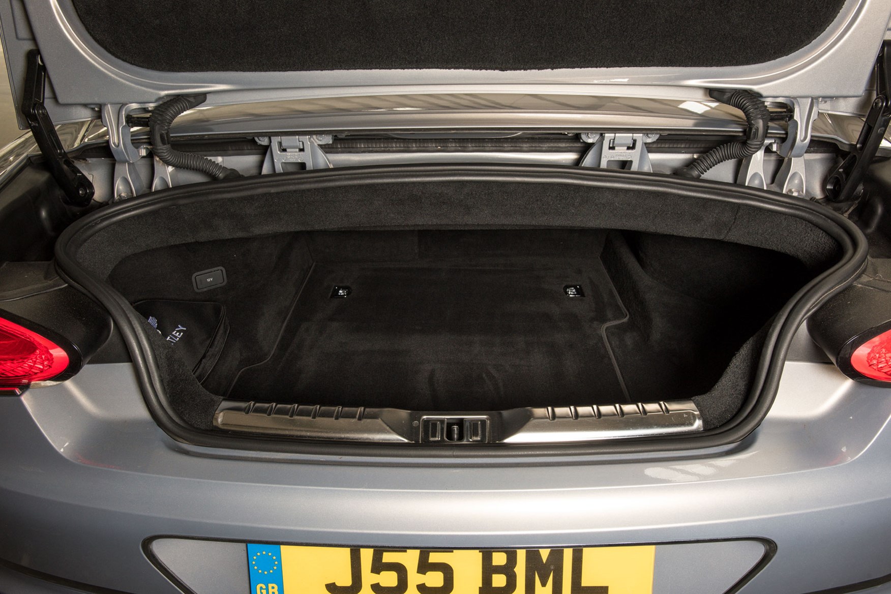 Used Bentley Continental GT Convertible (2019 - 2024) boot space ...