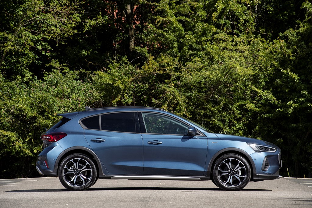 Ford Focus Active Hatchback (2023) Long Term Test | Parkers