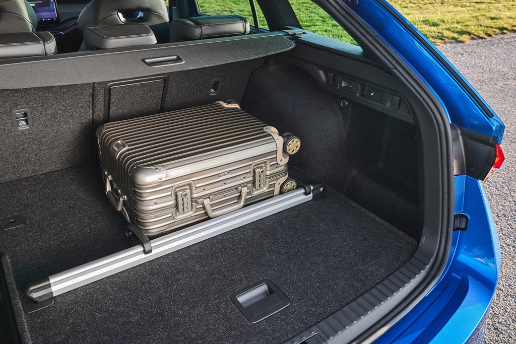 Skoda Octavia Estate (2025) boot space & practicality