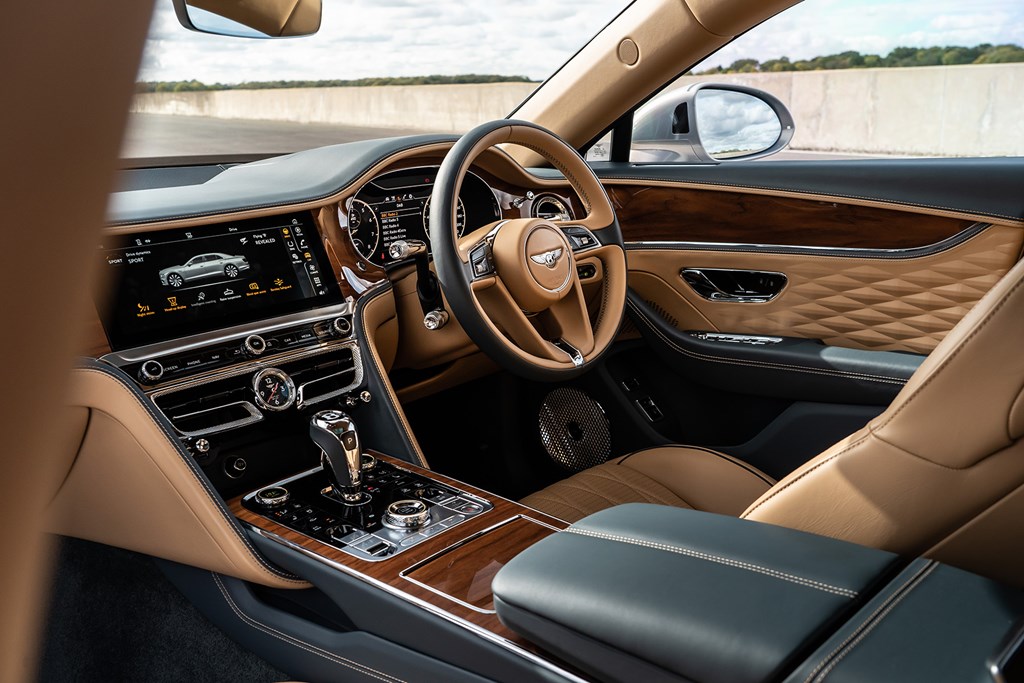 Bentley Flying Spur (2025) interior