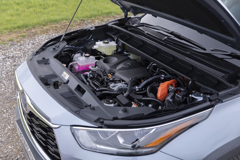 Toyota Highlander (2023) engines & performance | Parkers