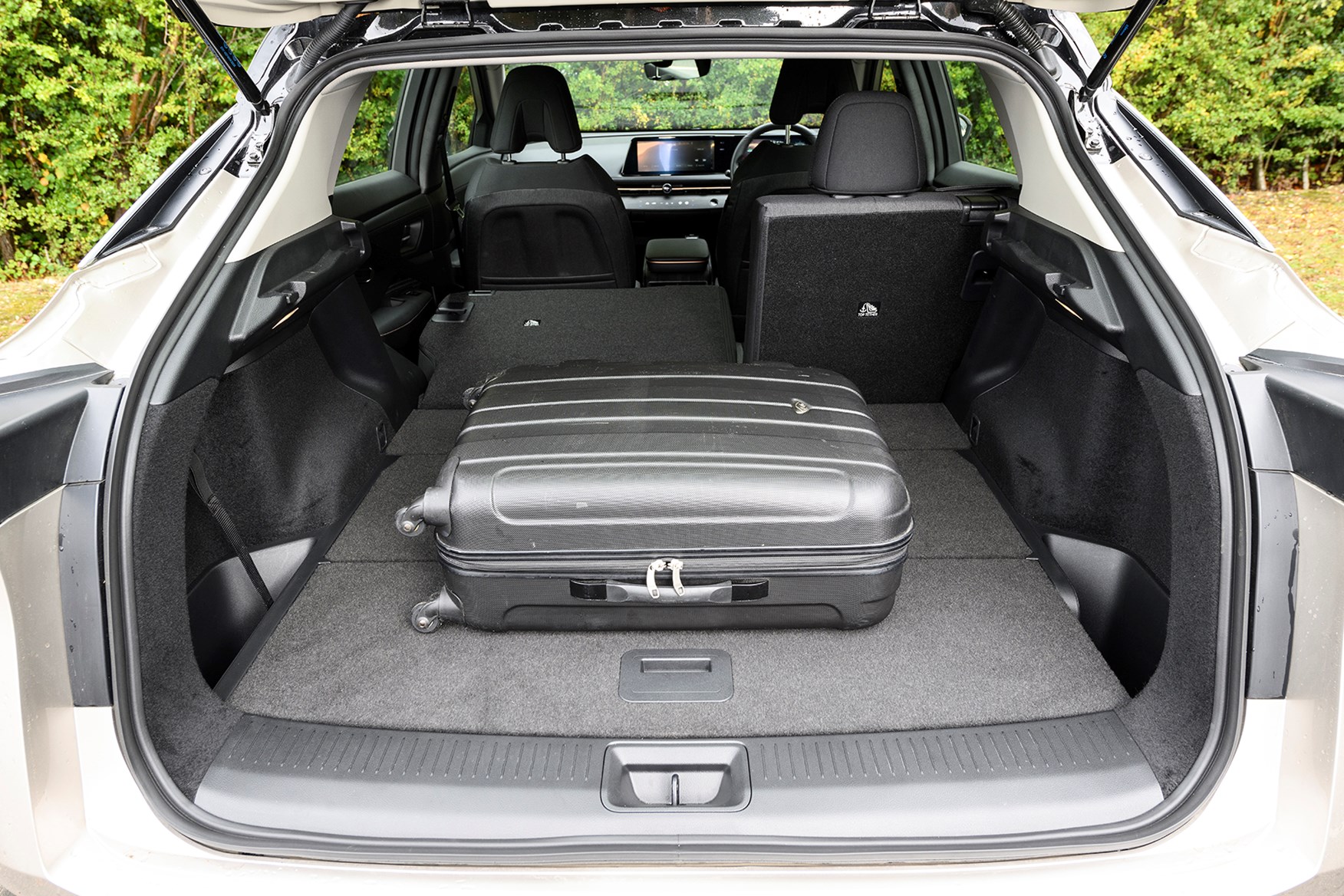 Nissan Ariya (2025) boot space & practicality