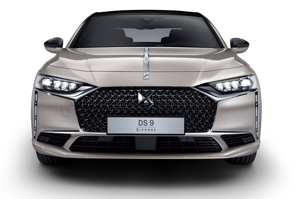DS 9 (2023) Long Term Test | Parkers
