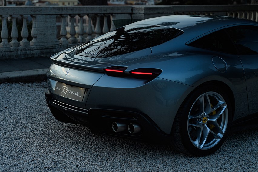 Ferrari Roma (2024) interior