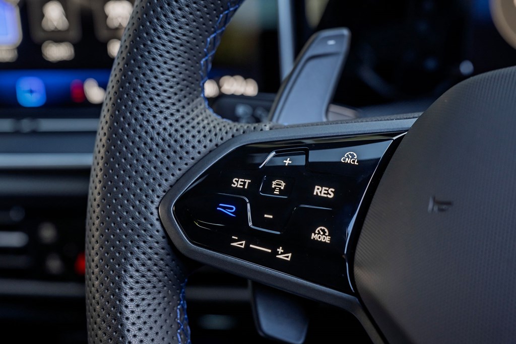 Volkswagen Golf R (2025) Long Term Test