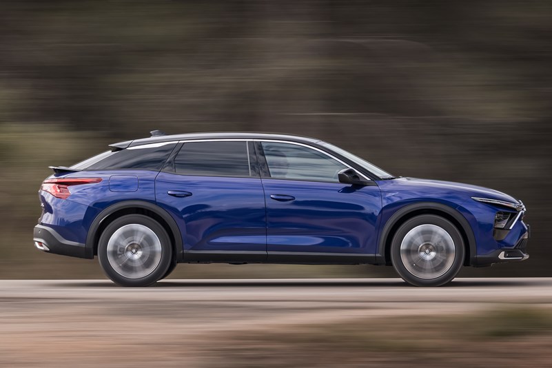 Citroën C5 X (2025) engines & performance