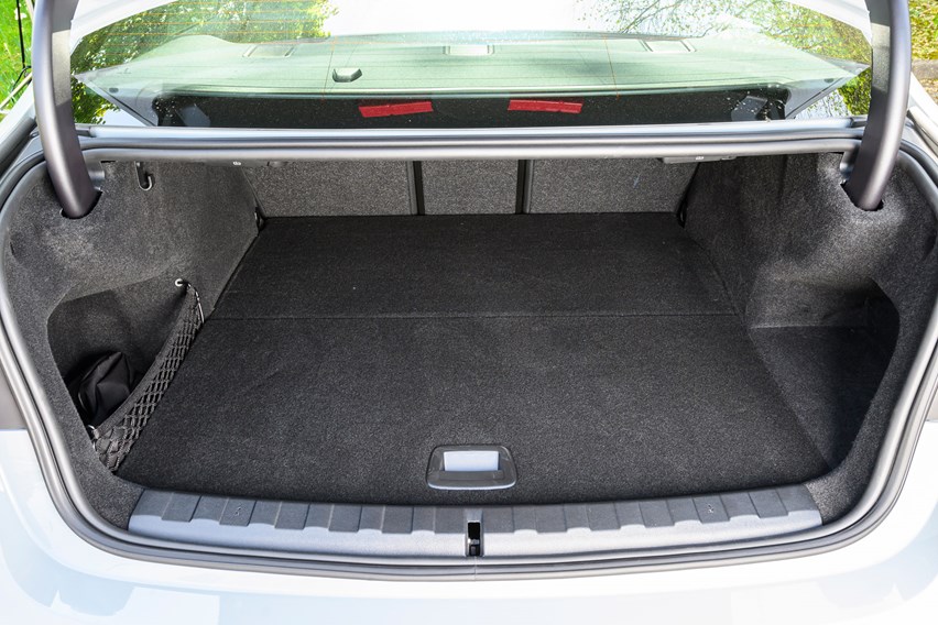 BMW 330e (2026) Long Term Test