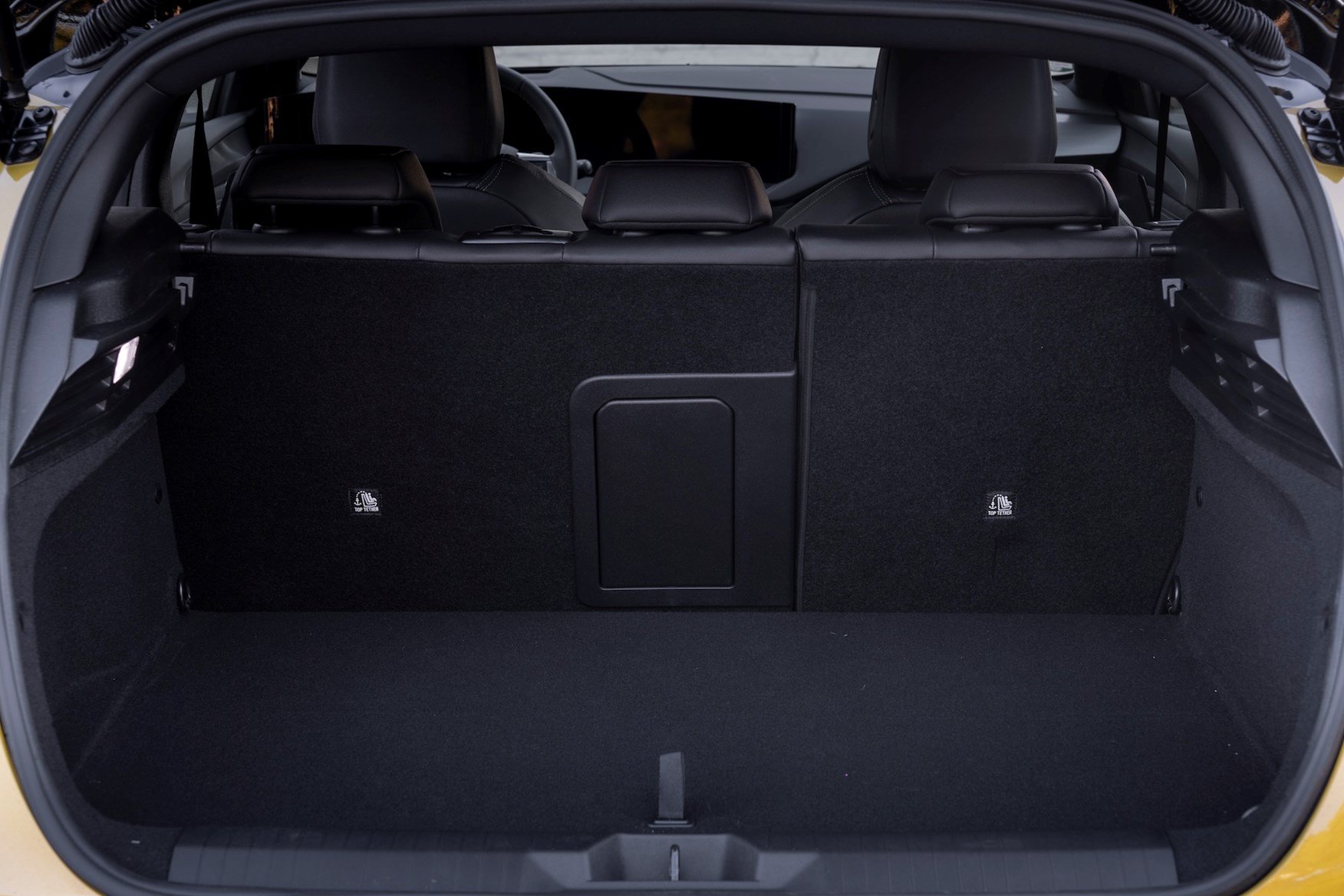 Vauxhall Astra (2026) boot space & practicality