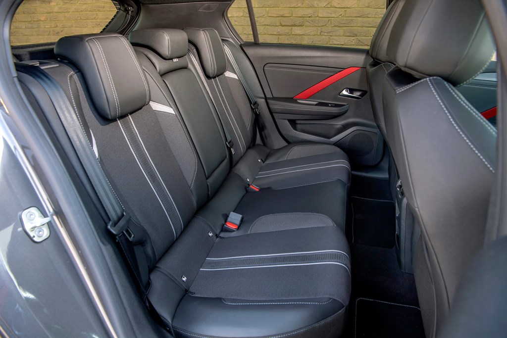 Vauxhall Astra (2026) boot space & practicality