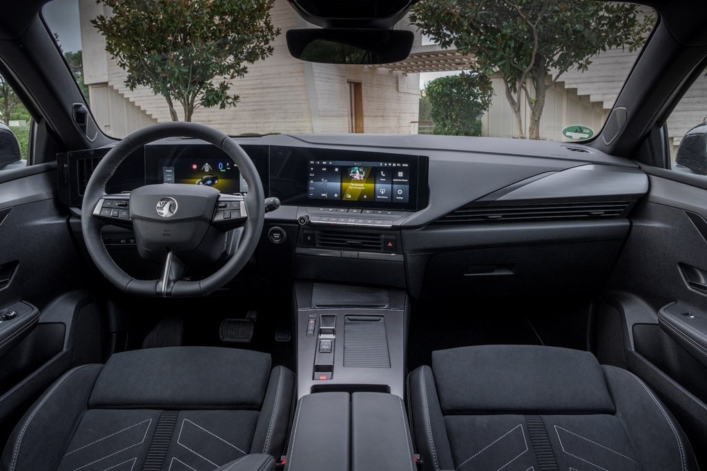 Vauxhall Astra (2026) boot space & practicality