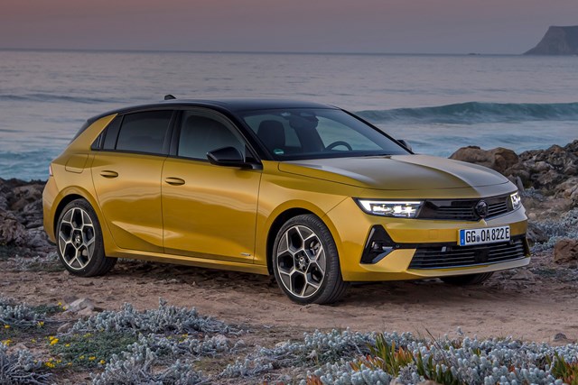 Vauxhall Astra (2025) boot space & practicality