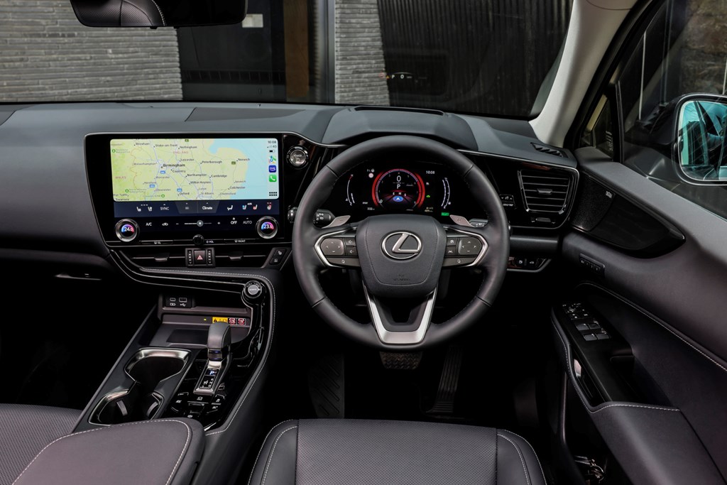 Lexus NX (2026) boot space & practicality