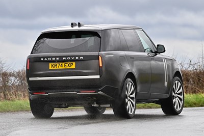 Range Rover (2025) boot space & practicality
