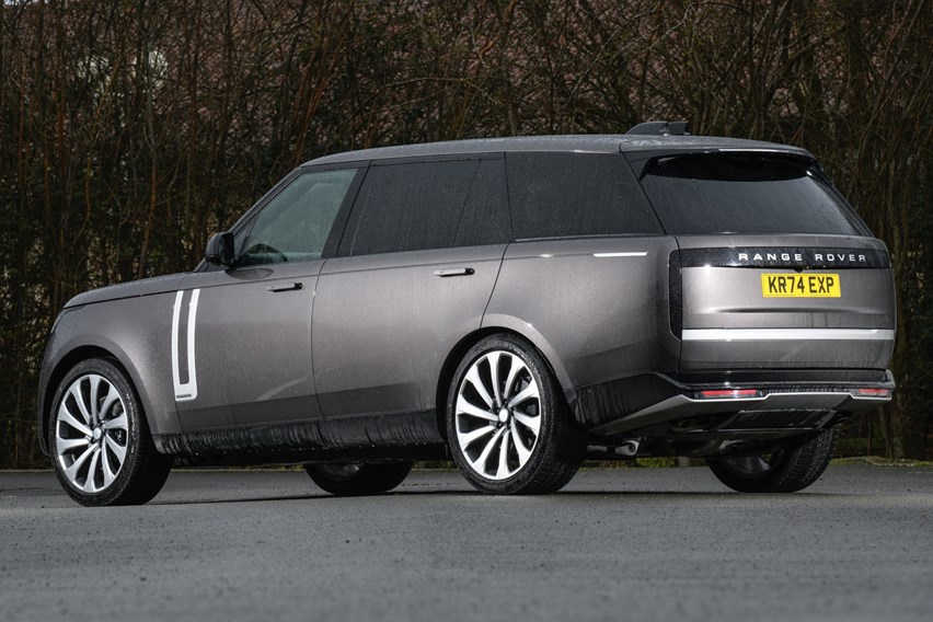 Range Rover (2025) boot space & practicality