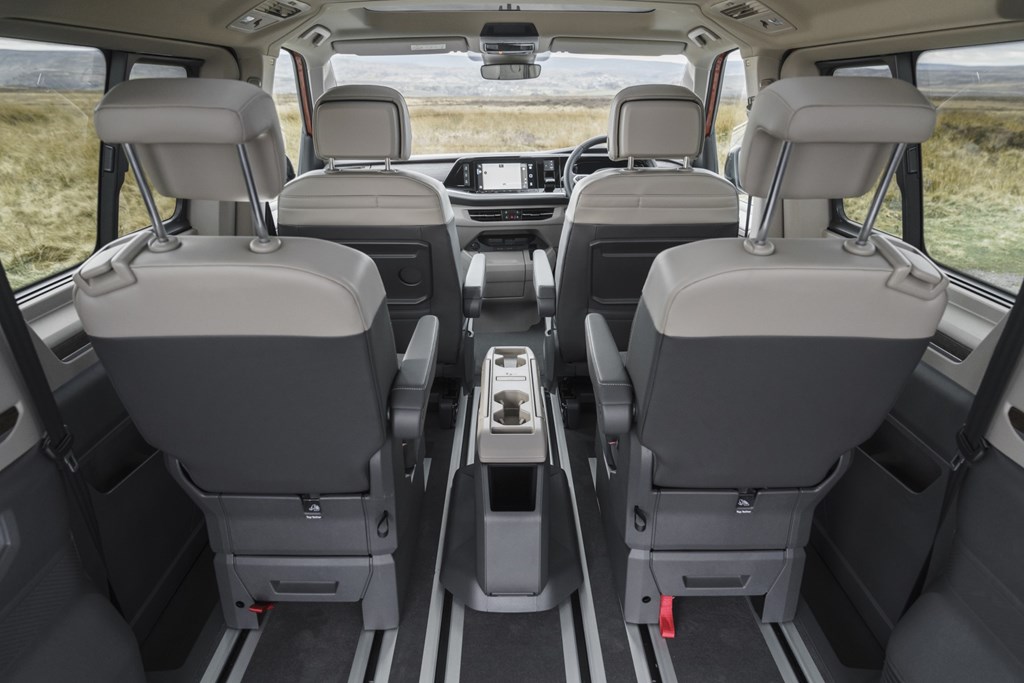 Volkswagen Multivan (2025) interior