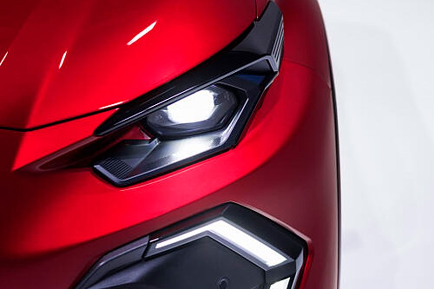 All-new Renault Clio: Sixth-generation gets bold makeover