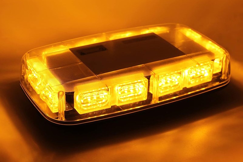 Spain to make V-16 emergency beacons mandatory for all drivers by 2026