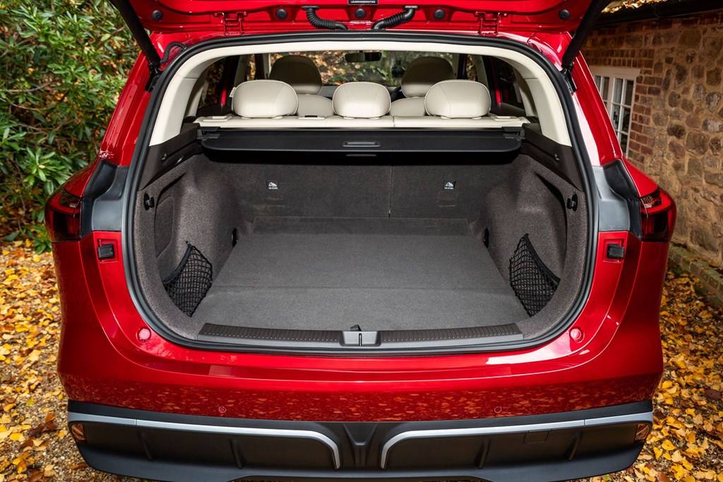MG S6 EV (2026) review: Spacious and decent value, but can’t quite ...