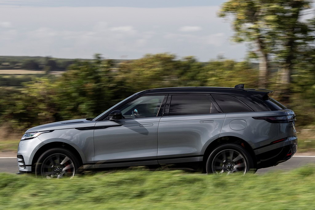Range Rover Velar (2026) boot space & practicality