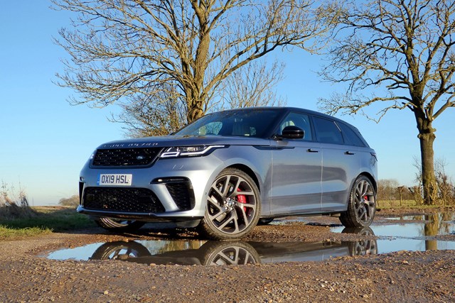 Range Rover Velar (2025) boot space & practicality