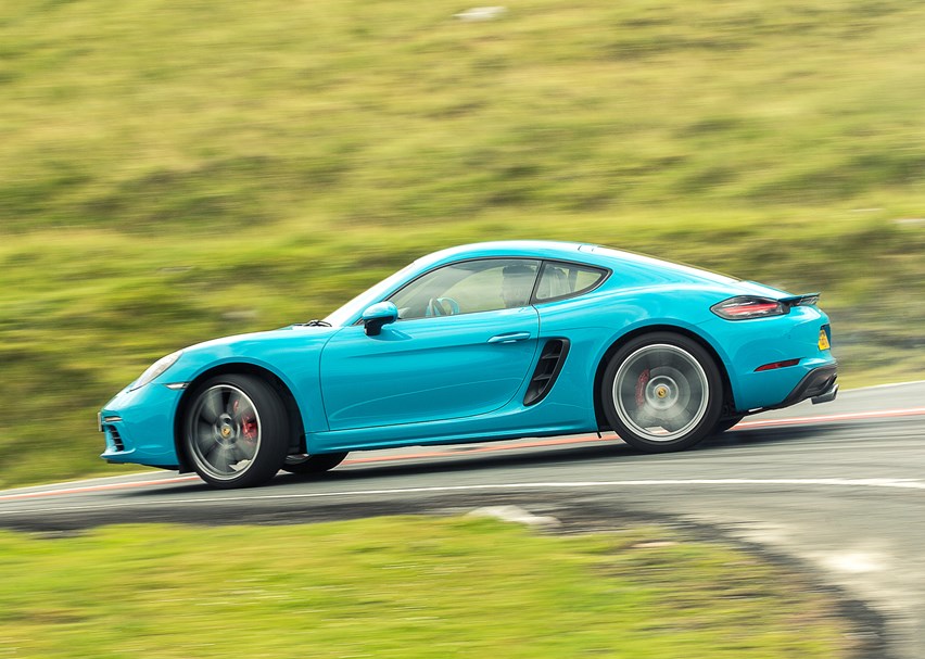 Porsche 718 Cayman (2025) engines & performance