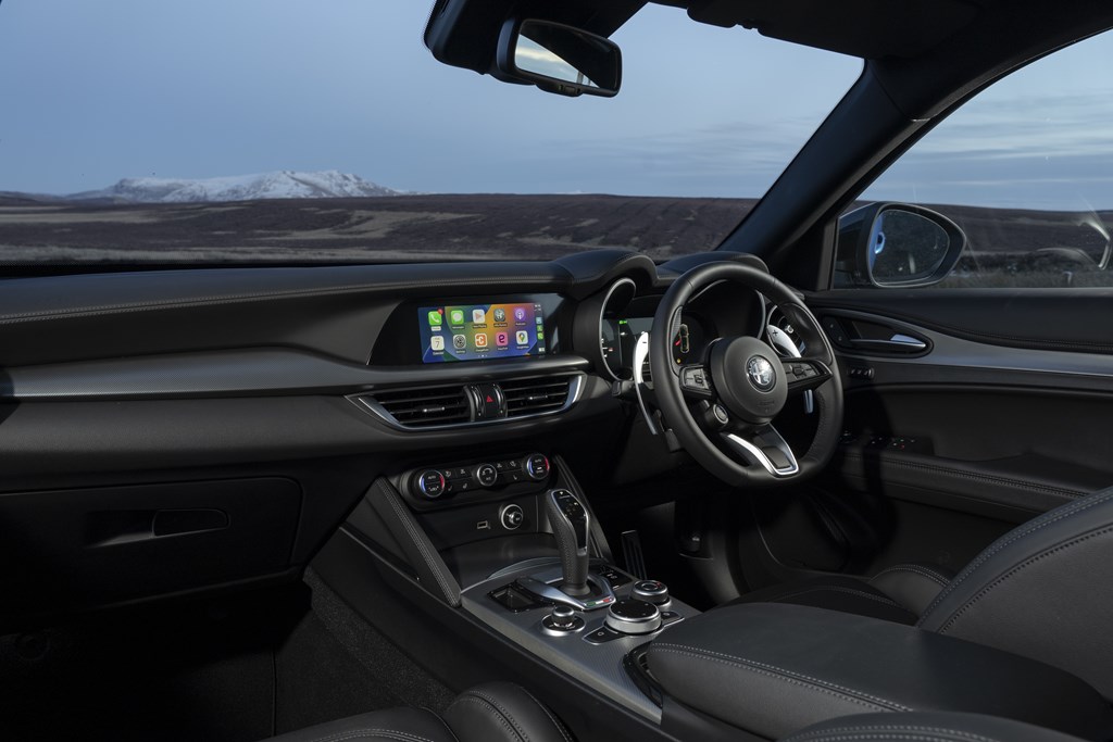 Alfa Romeo Stelvio Review (2026)