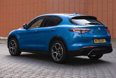 Alfa Romeo Stelvio (2025) boot space & practicality