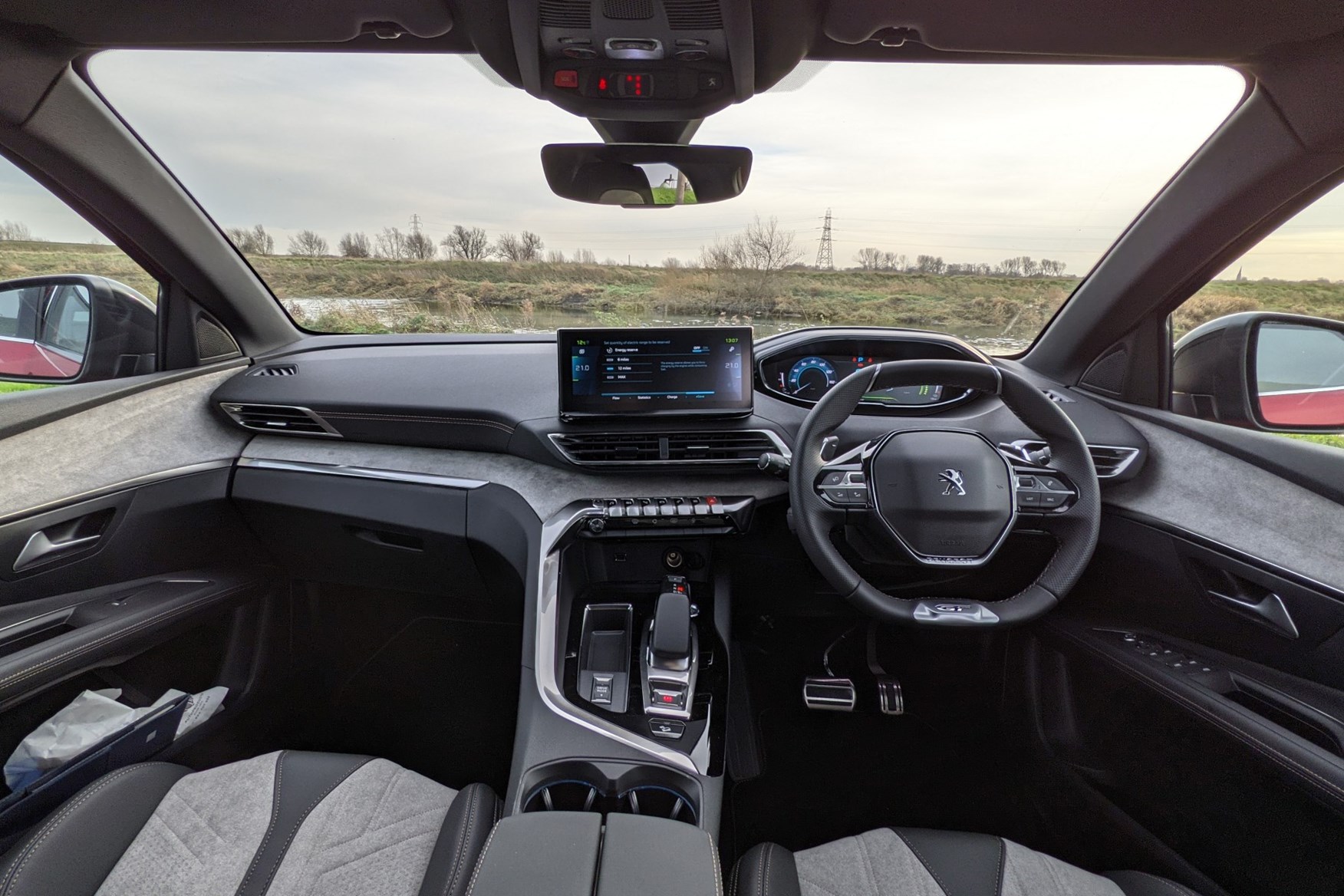 Used Peugeot 3008 SUV (2016 - 2024) interior