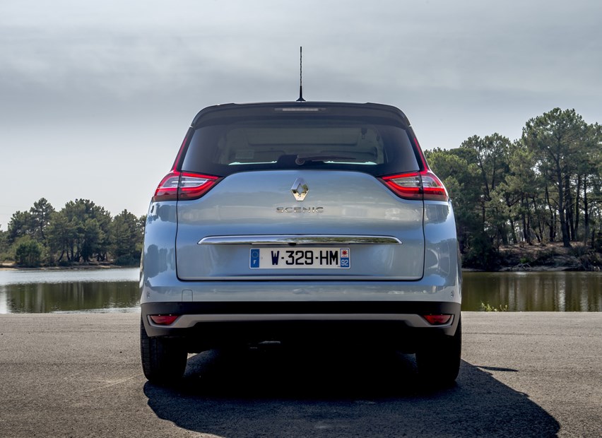 Used Renault Grand Scenic Estate (2016 - 2020) boot space & practicality