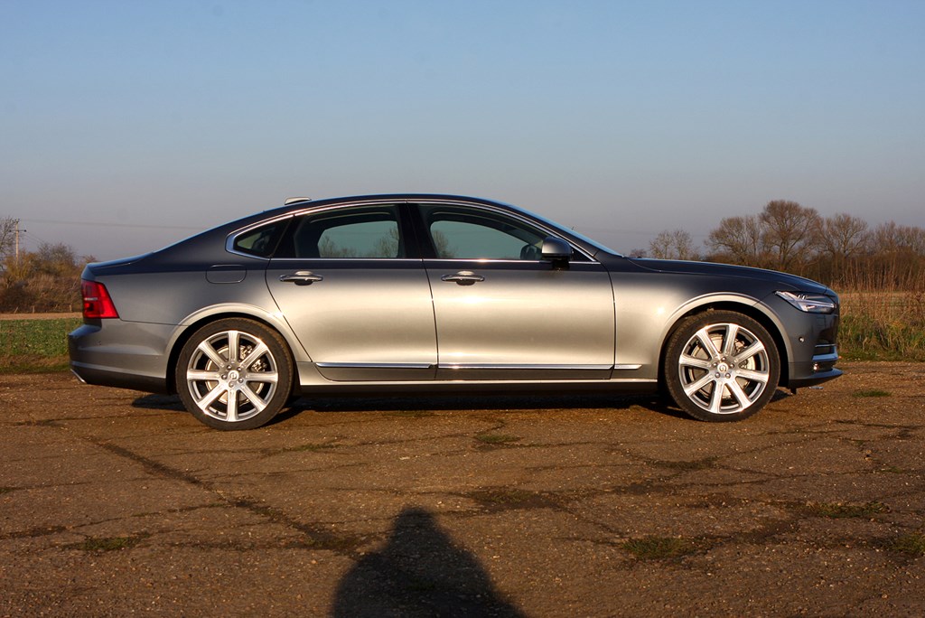 Volvo S90 (2023) boot space & practicality | Parkers