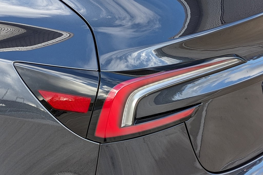 Tesla Model 3 review (2025) | Parkers