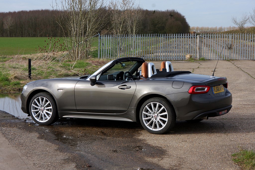 Used Fiat 124 Spider Convertible (2016 - 2019) Review