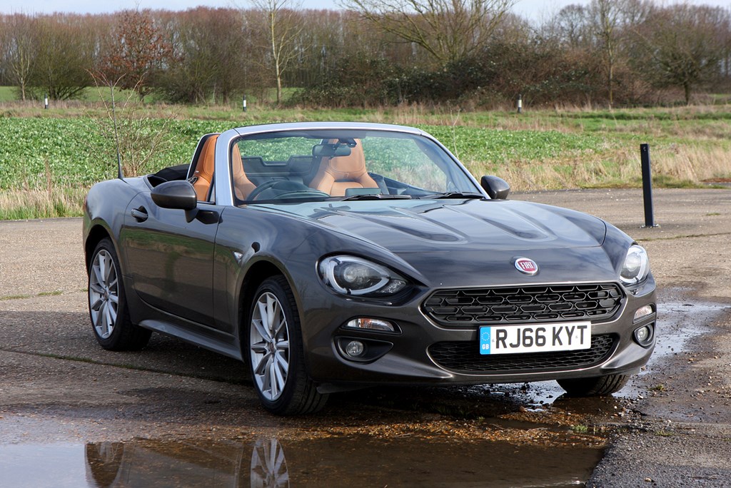 Used Fiat 124 Spider Convertible (2016 - 2019) boot space & practicality
