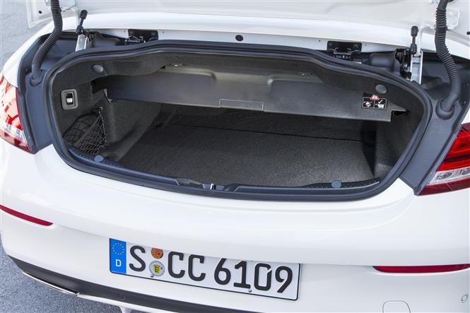 Used Mercedes-Benz C-Class Cabriolet (2016 - 2023) boot space ...