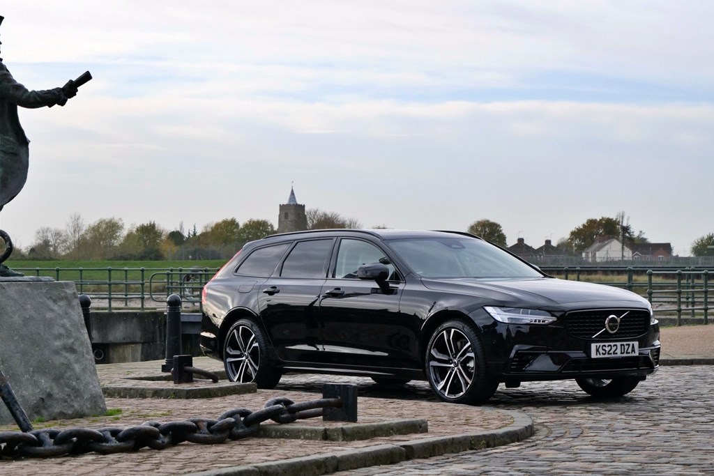Volvo V90 review