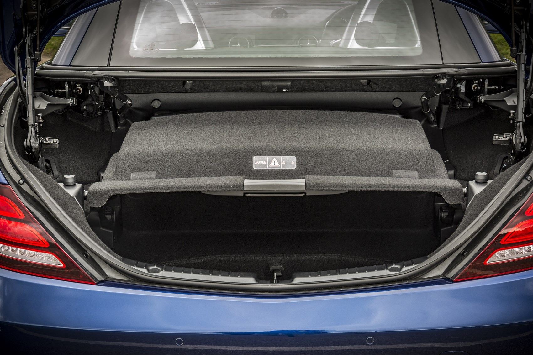 Used Mercedes-Benz SLC-Class Convertible (2016 - 2020) boot space ...